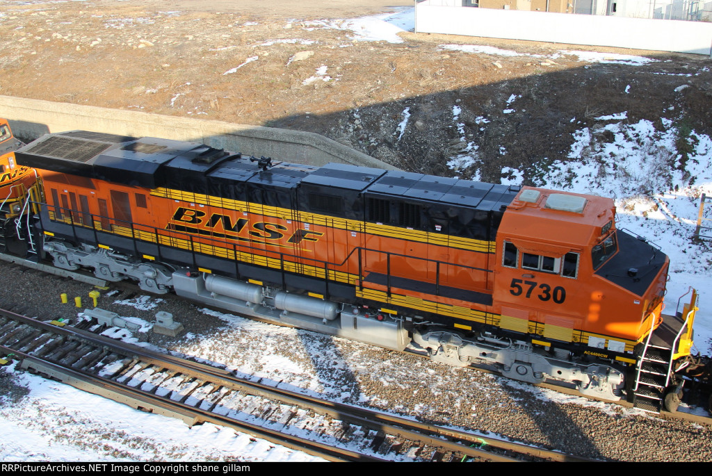 BNSF 5730